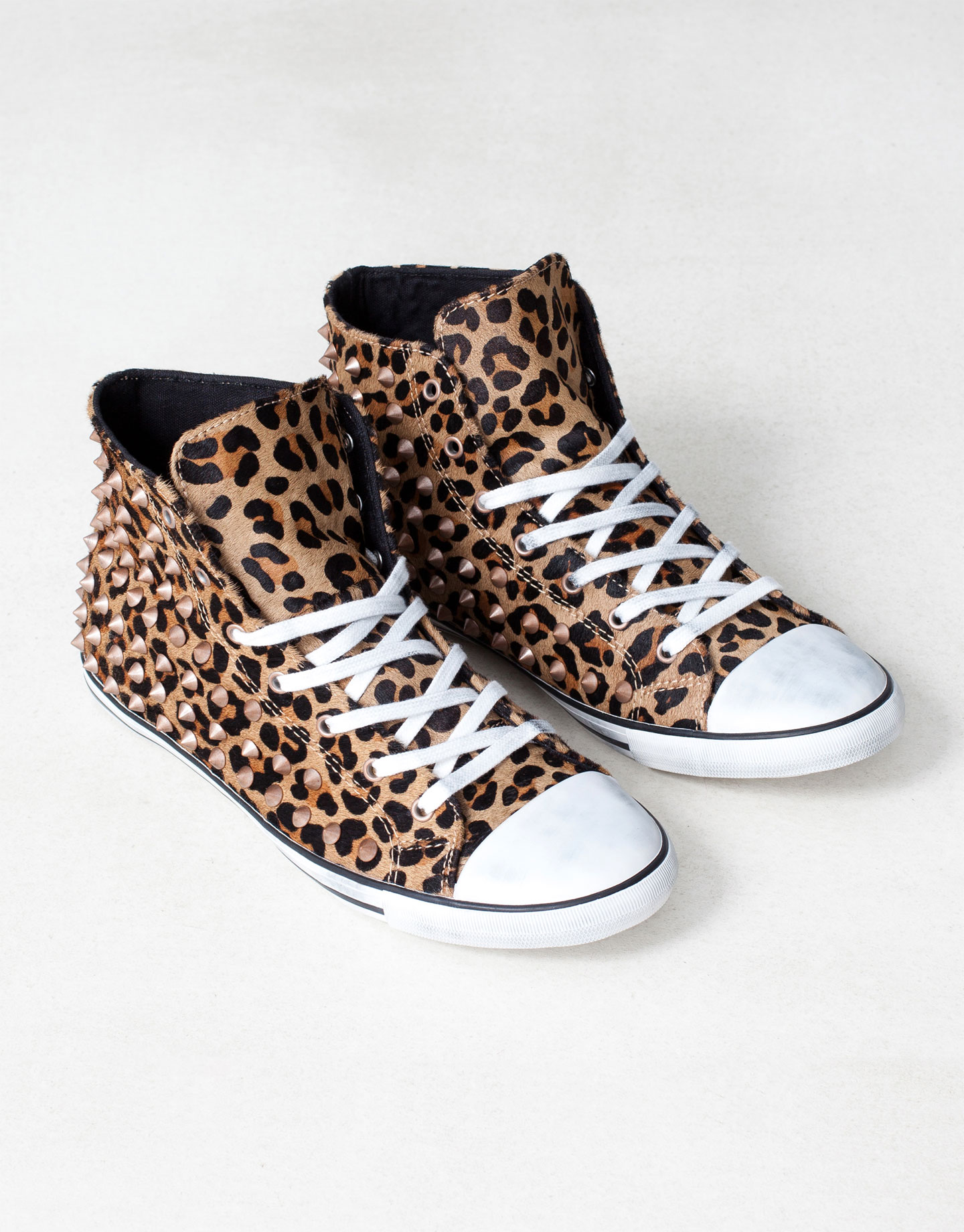 studded leopard print sneakers | Botines leopardo, Botines, Zapatos