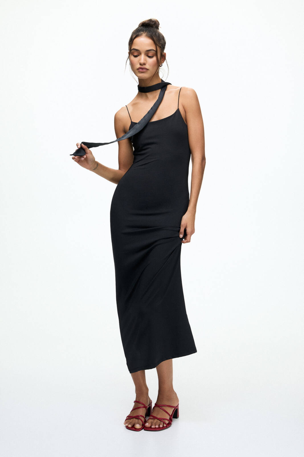 Long - Dresses - Clothing - Woman - PULL&BEAR Australia