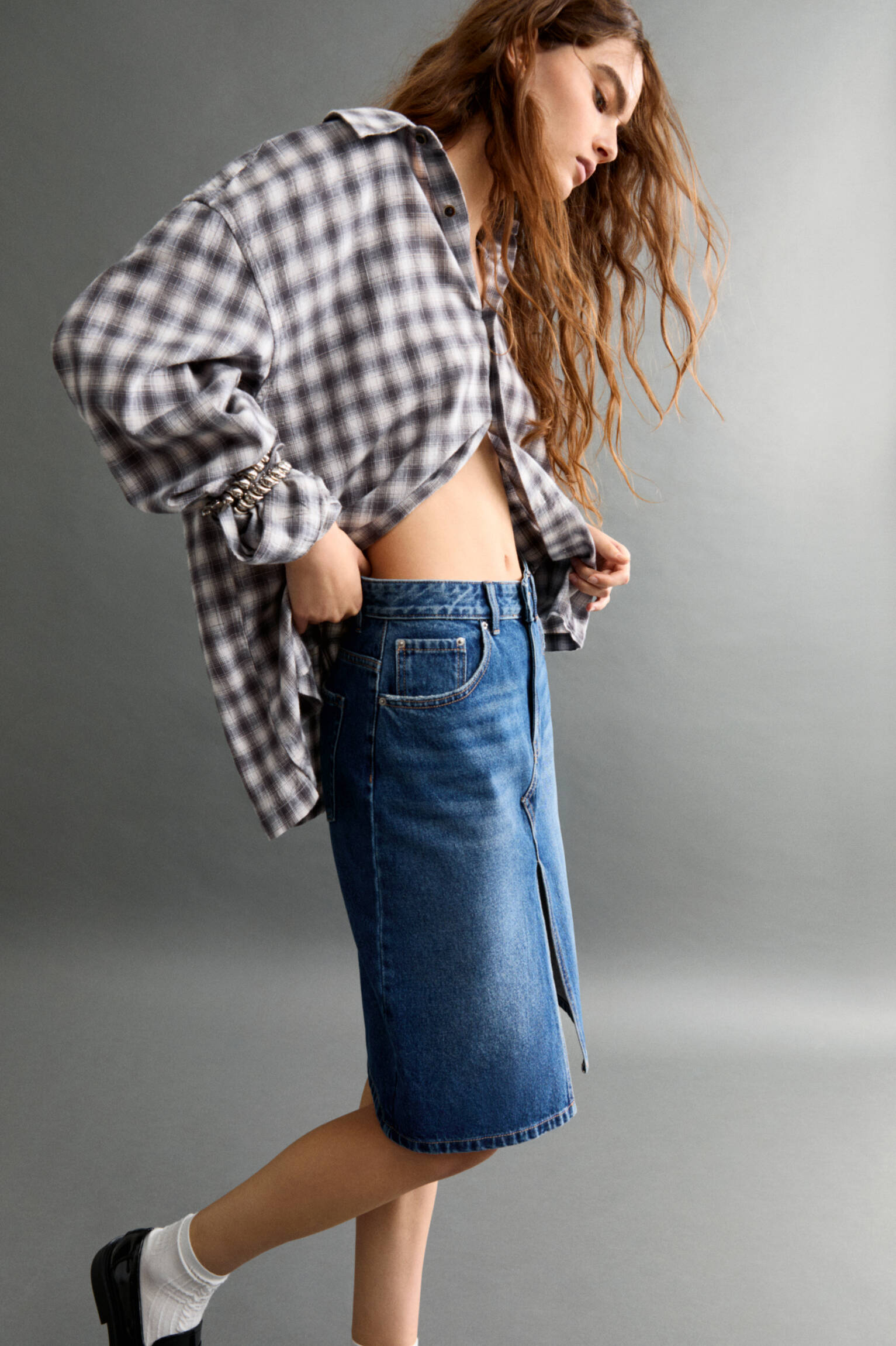 Falda midi vaquera - PULL&BEAR