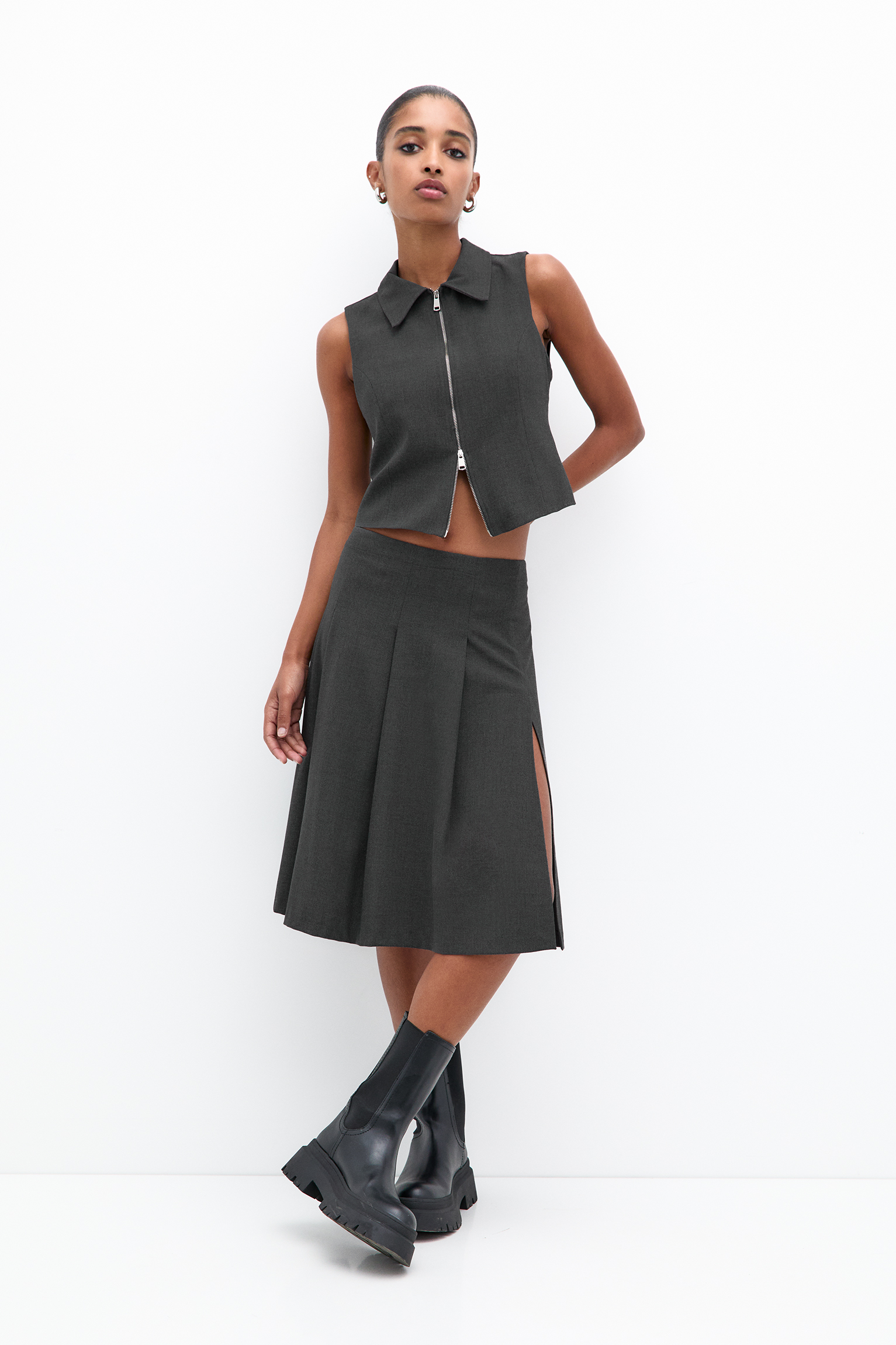 Trajes de Saco, Falda o Pantalón para Mujer | Pull&Bear