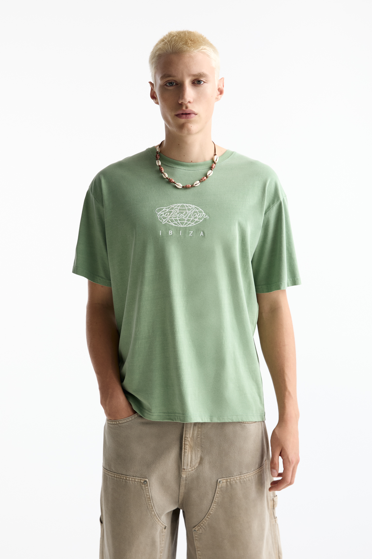 Mens Graphic T-Shirts | PULL&BEAR