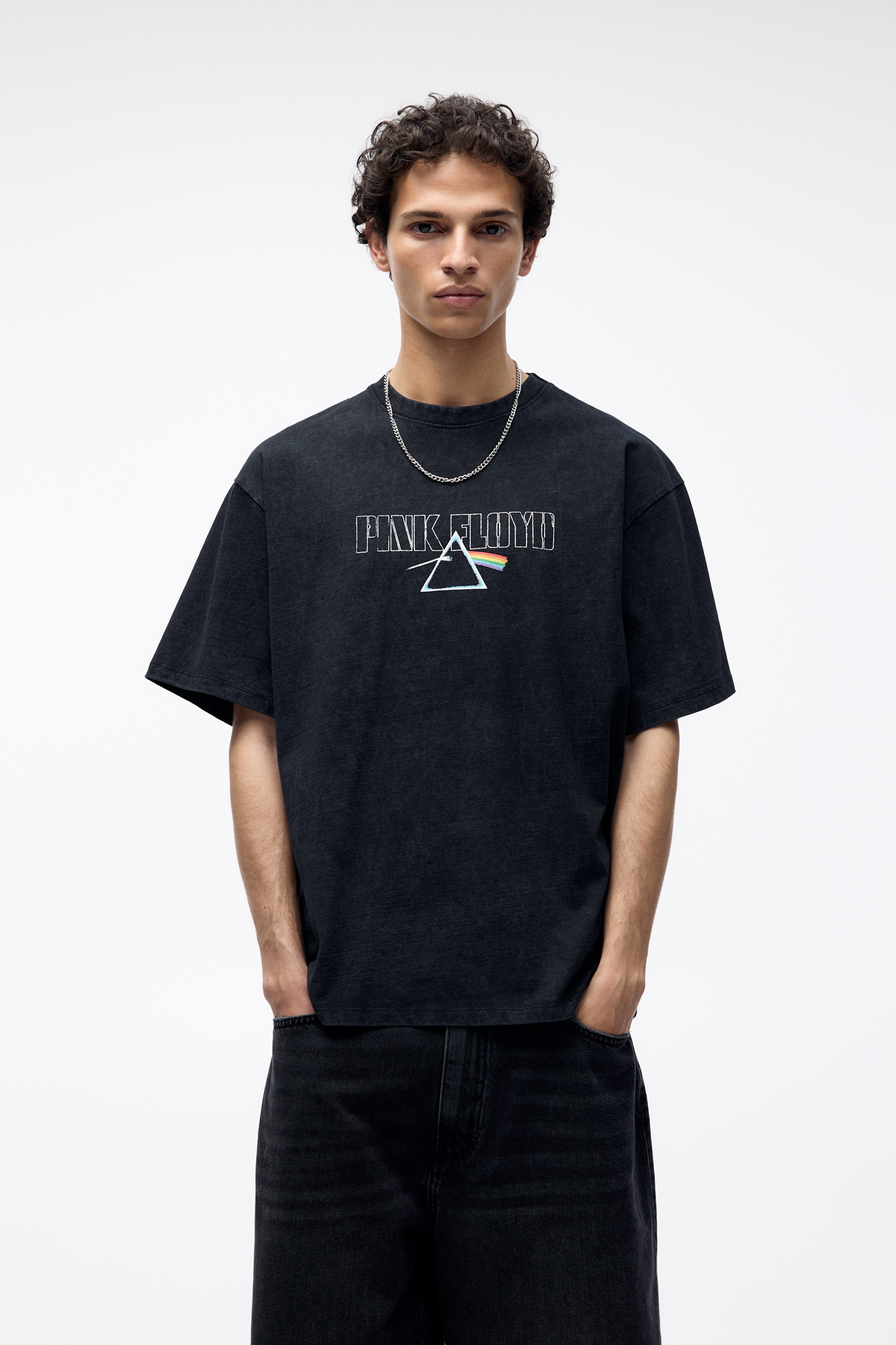 License T-shirts | Pull&Bear Collaborations
