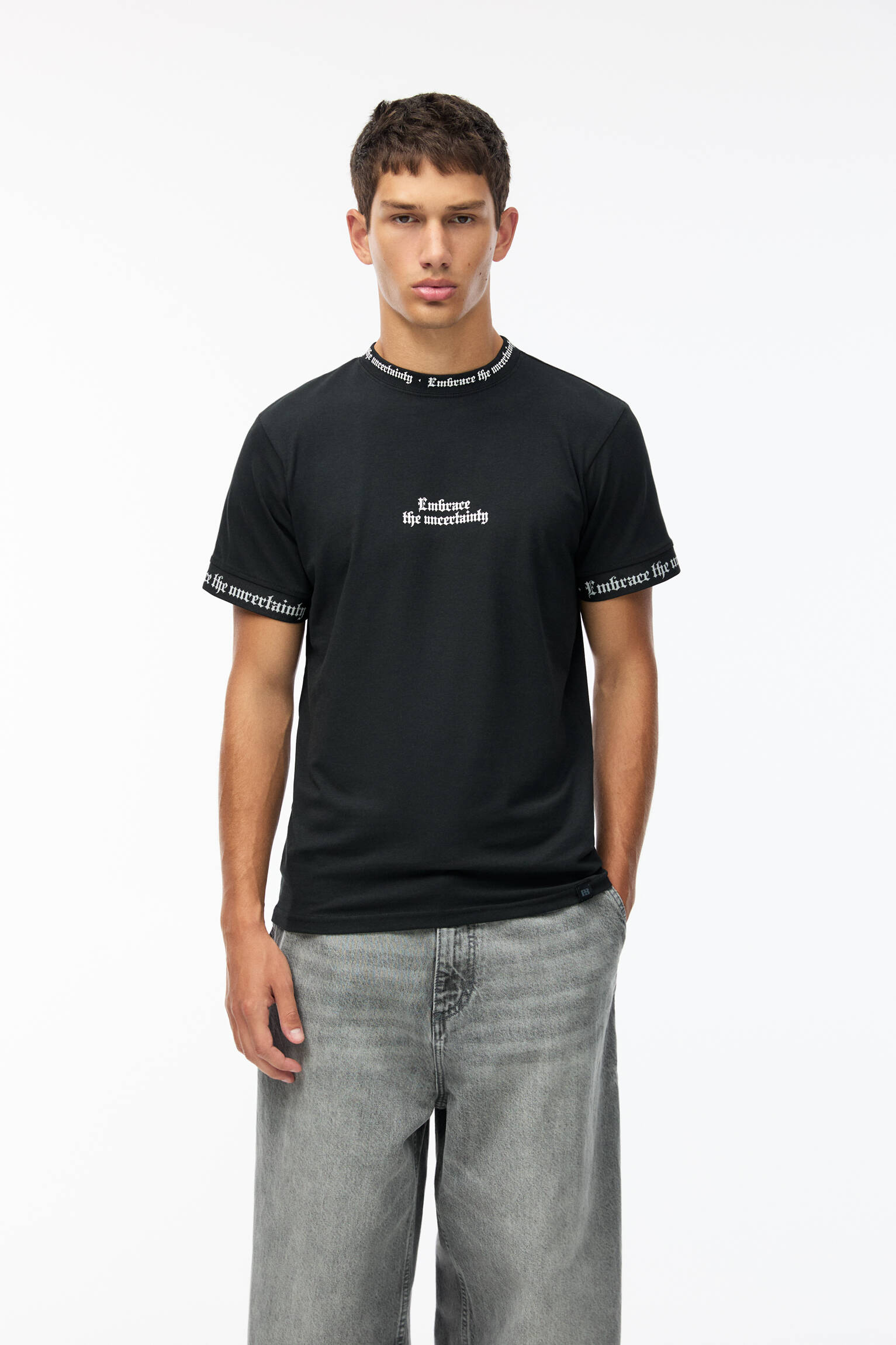 Short sleeve T-shirt with contrast ribbing - PULL&BEAR