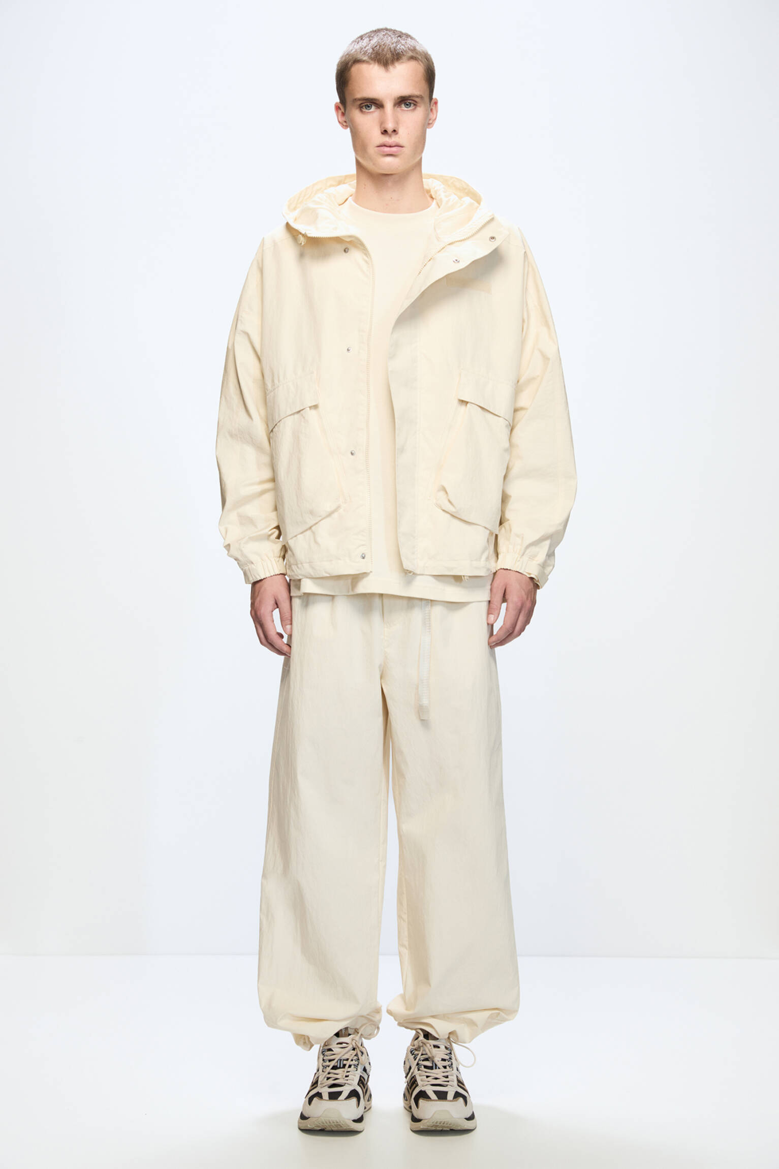 Raincoat with hood - PULL&BEAR