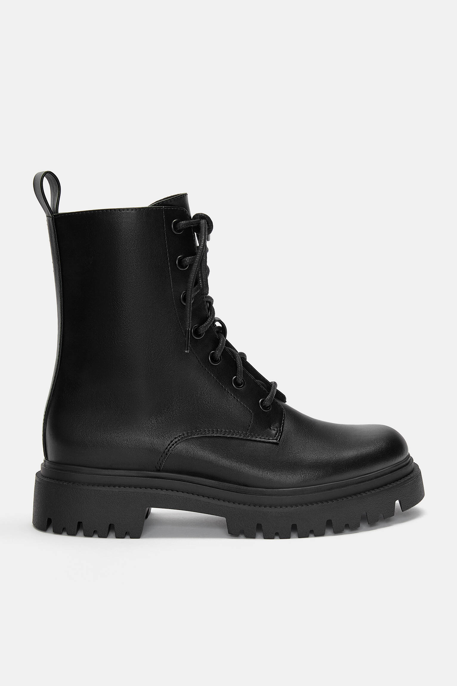 Lined Flat Lace up Ankle Boots PULL BEAR lined-flat-lace-up-ankle-boots-pull-bear