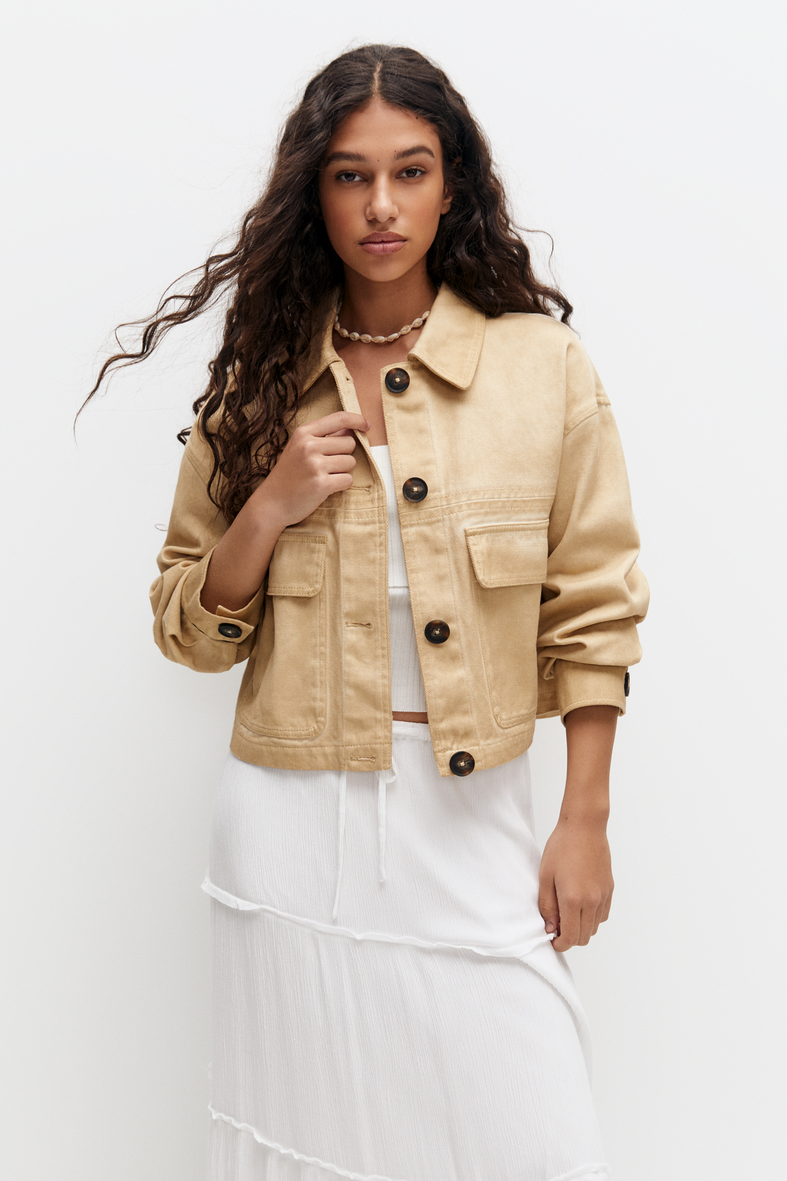 Chamarras para mujer | PULL&BEAR