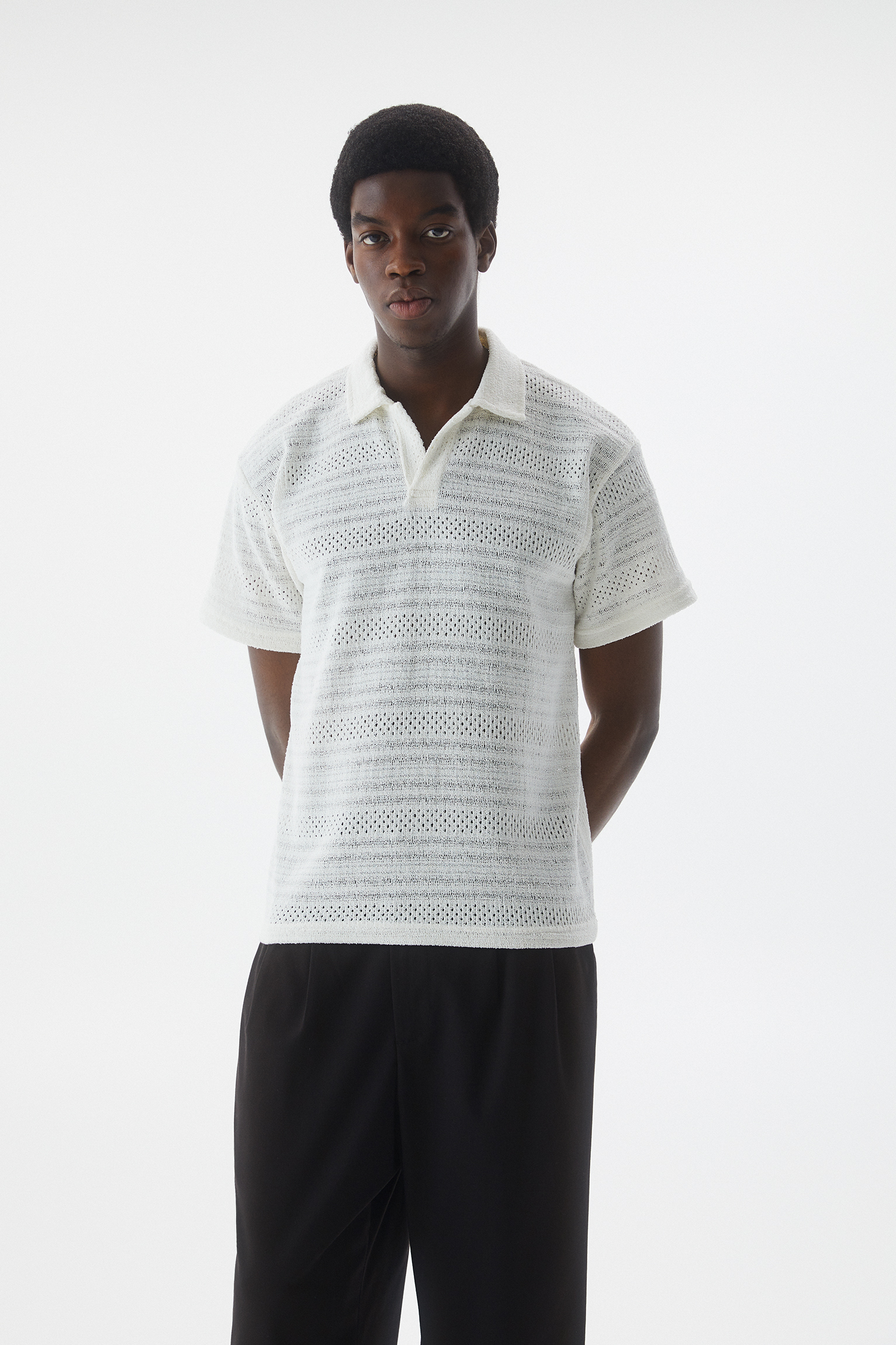 Polo - Kaus - Pakaian - Pria - PULL&BEAR Indonesia