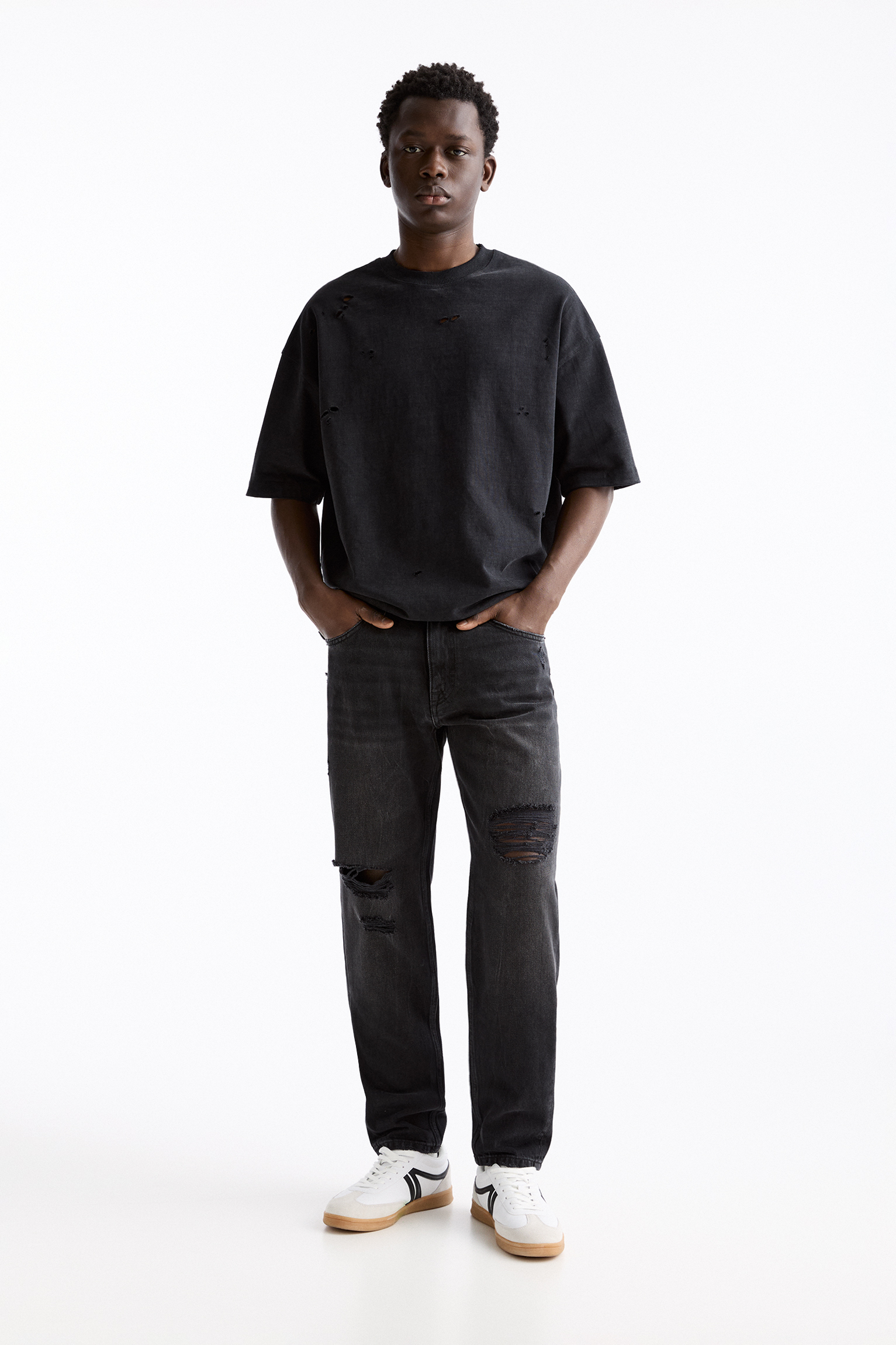 Standard - Jeans - Clothing - Man - PULL&BEAR United Arab Emirates