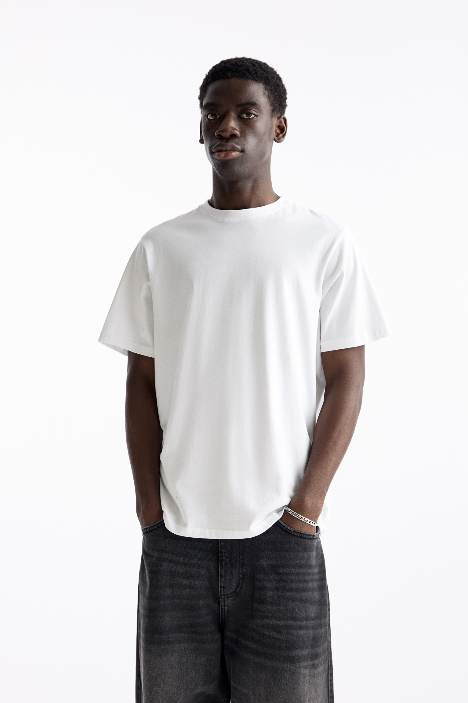 Basics - T-shirts - Clothing - Man - PULL&BEAR Egypt