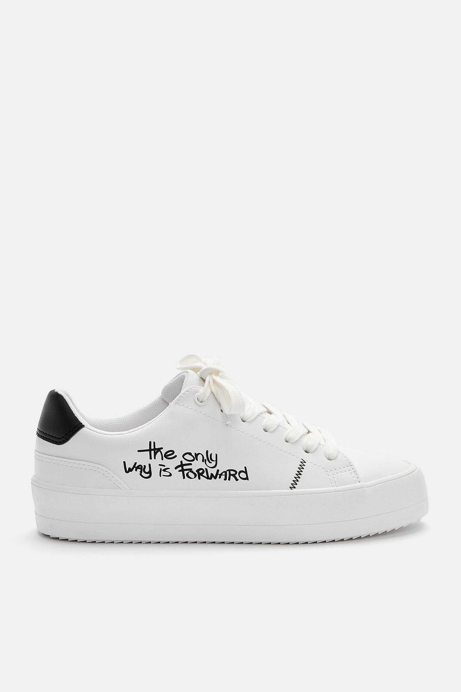 Patike sa dezenom i punim đonom – PULL&BEAR