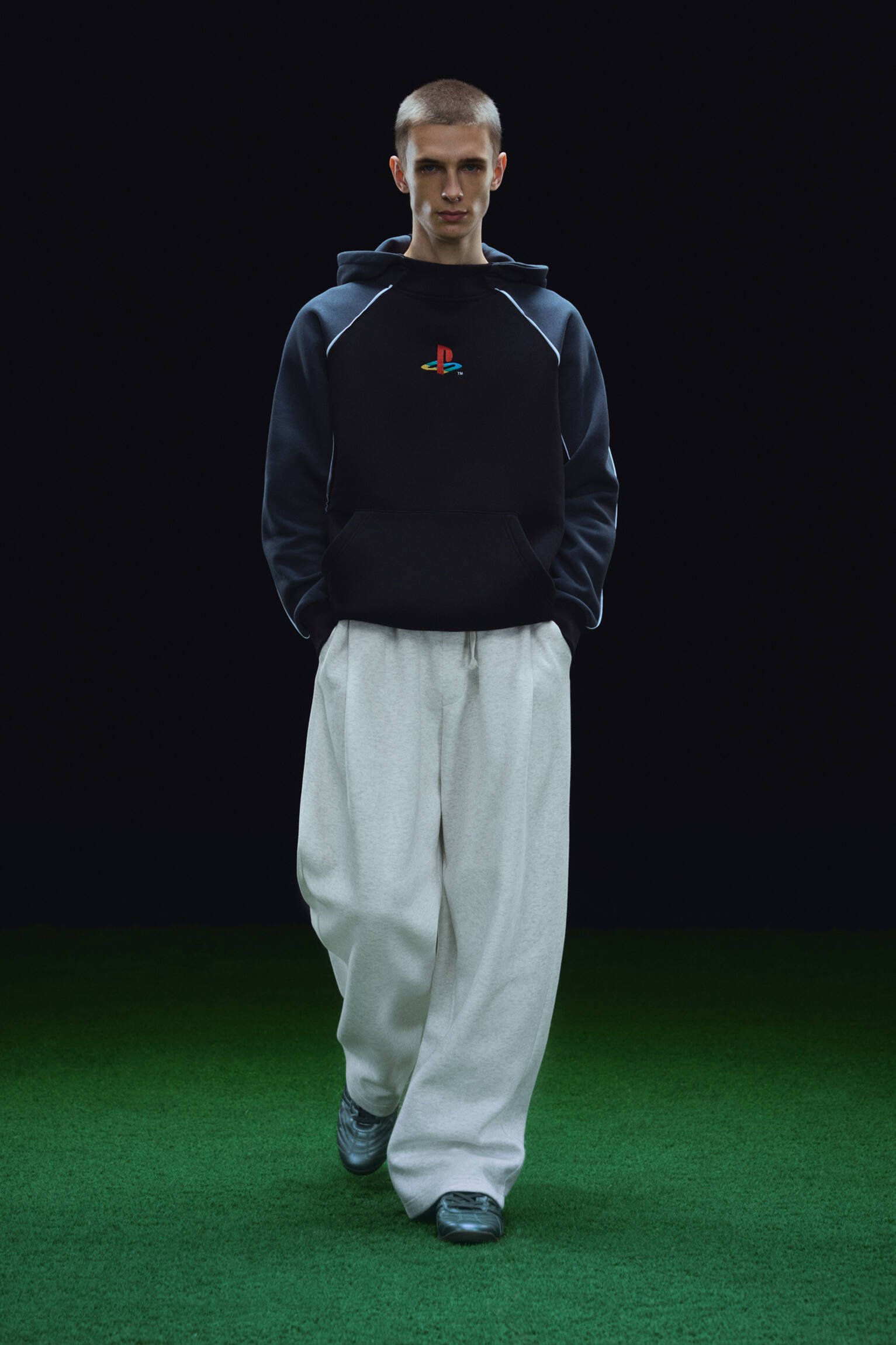PlayStation x STWD panelled hoodie - pull&bear