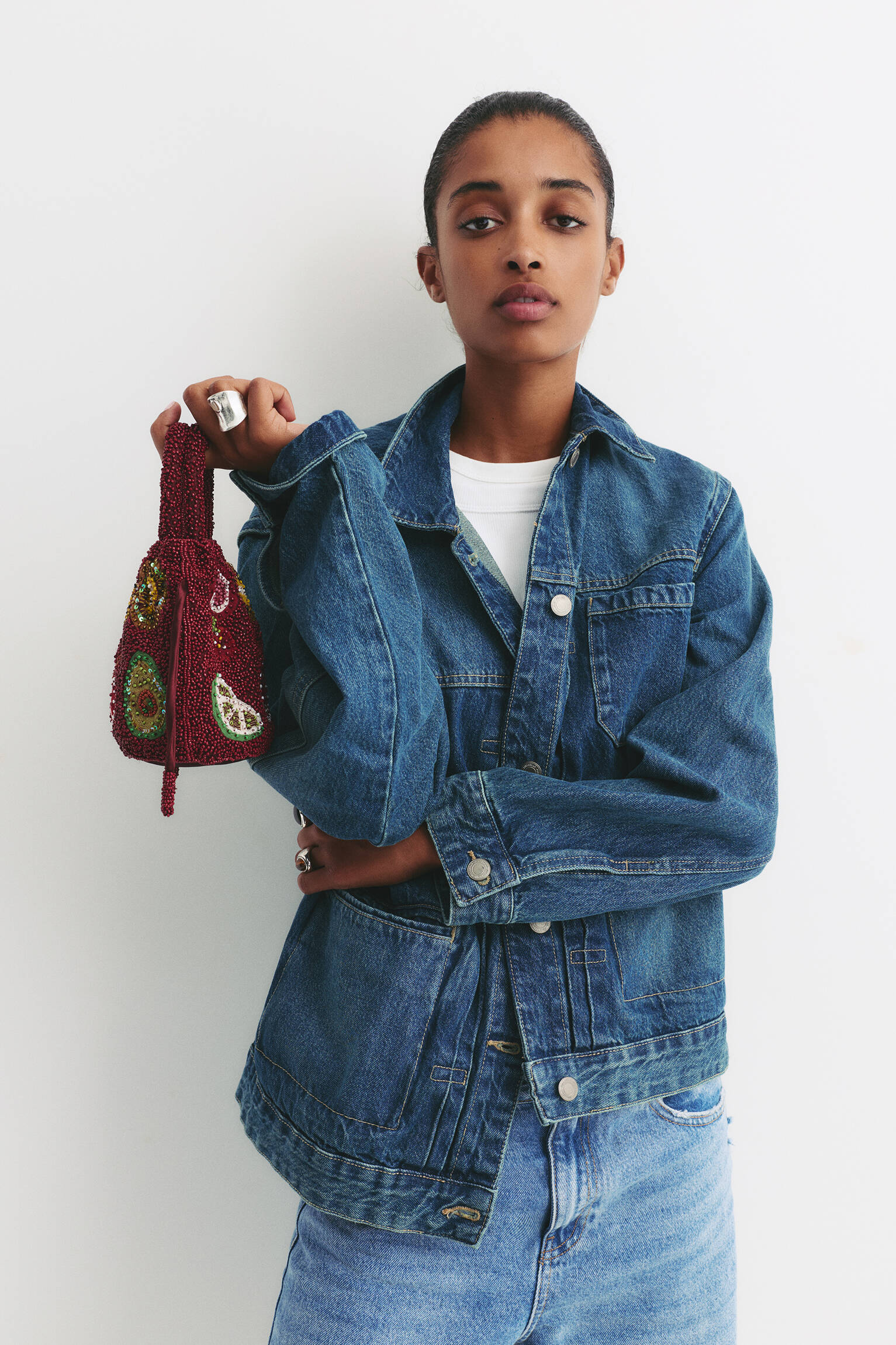 Beaded drawstring bag - pull&bear