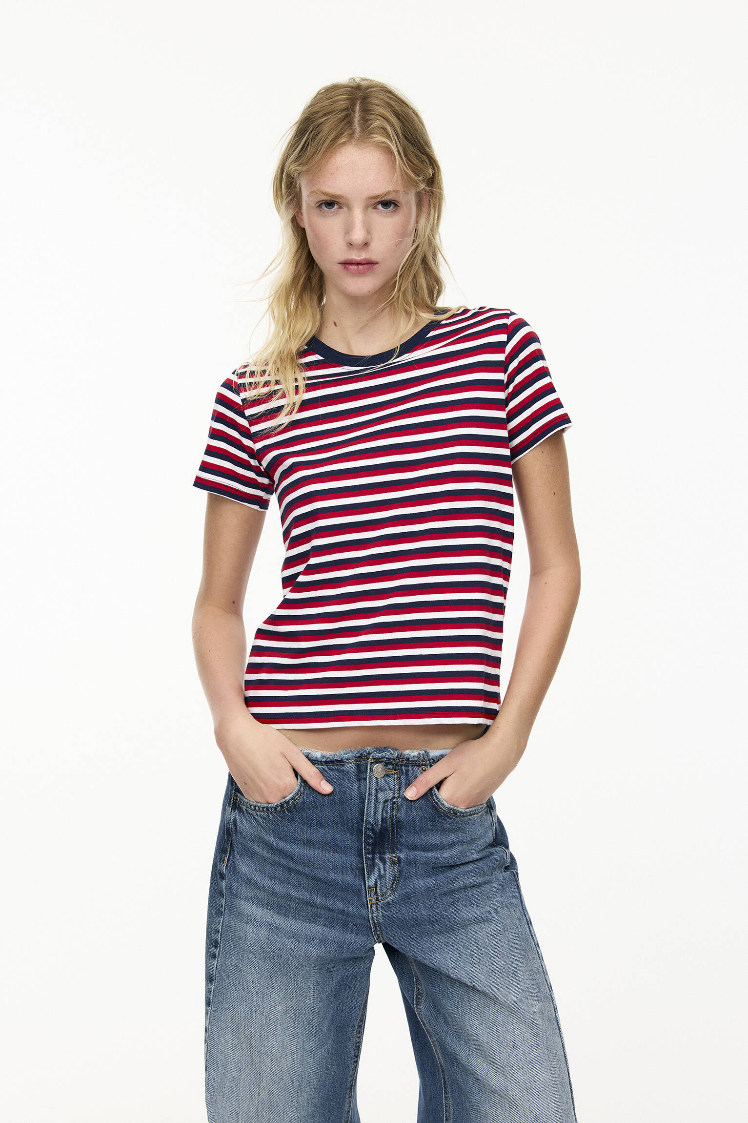 Striped T-shirt with contrast ribbing - PULL&BEAR