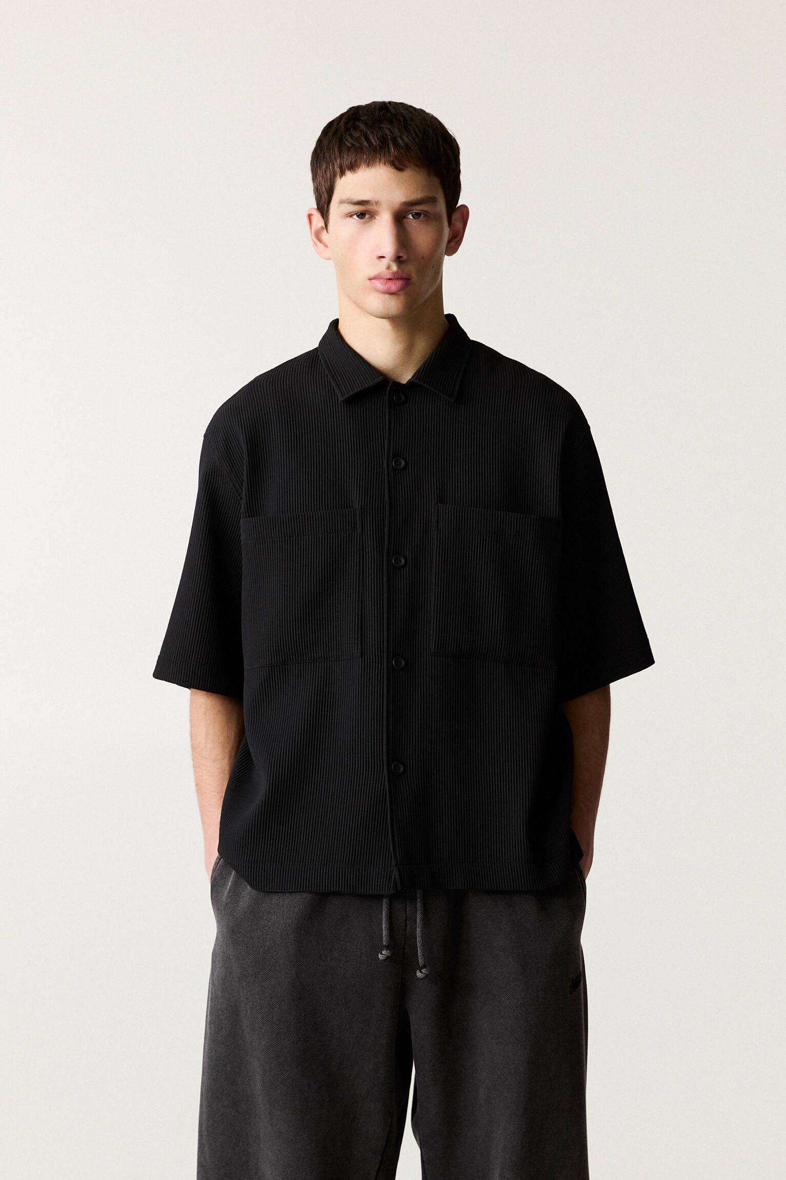 Short sleeve pleated shirt - PULL&BEAR