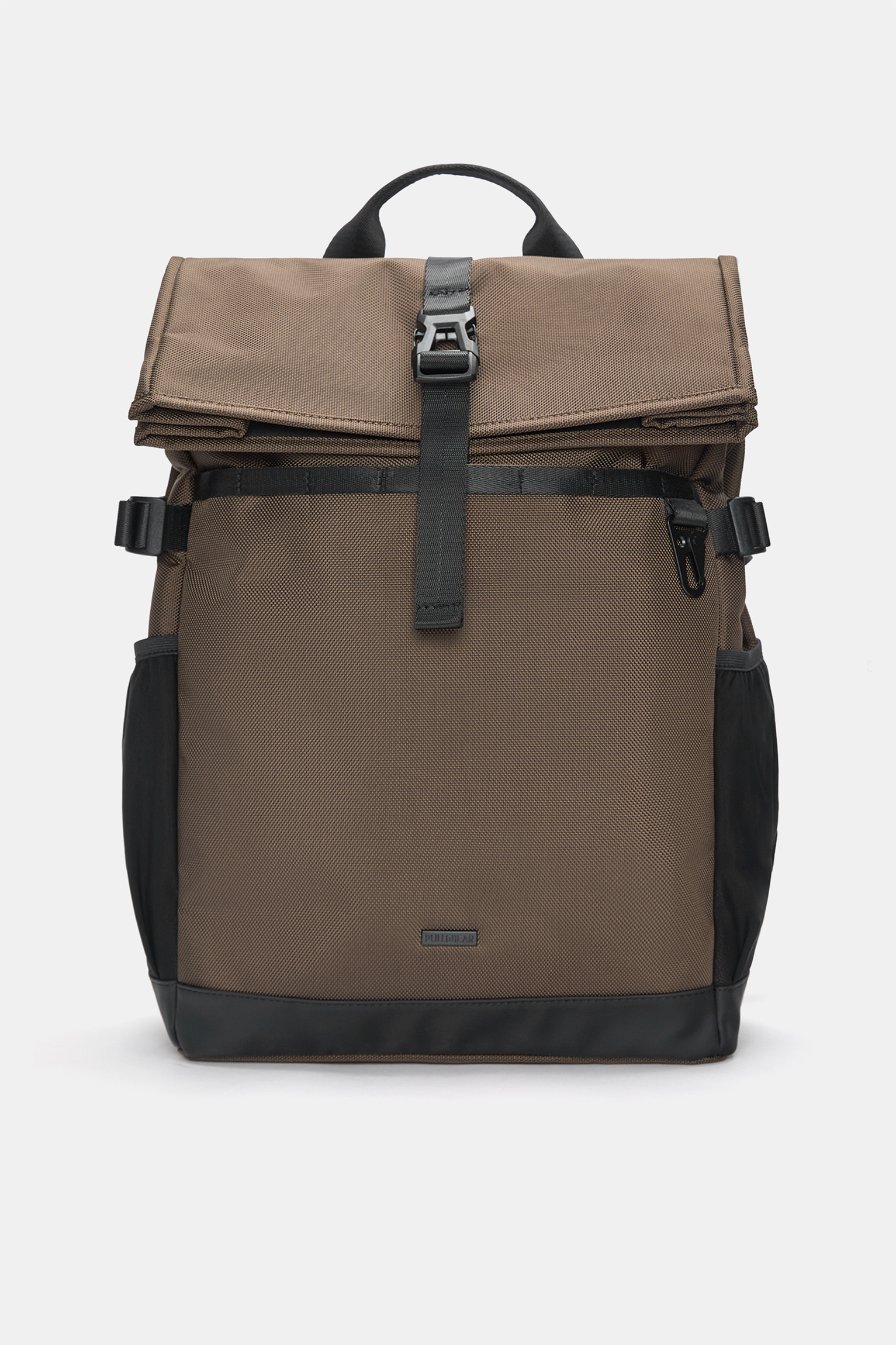 Mens Backpacks | PULL&BEAR